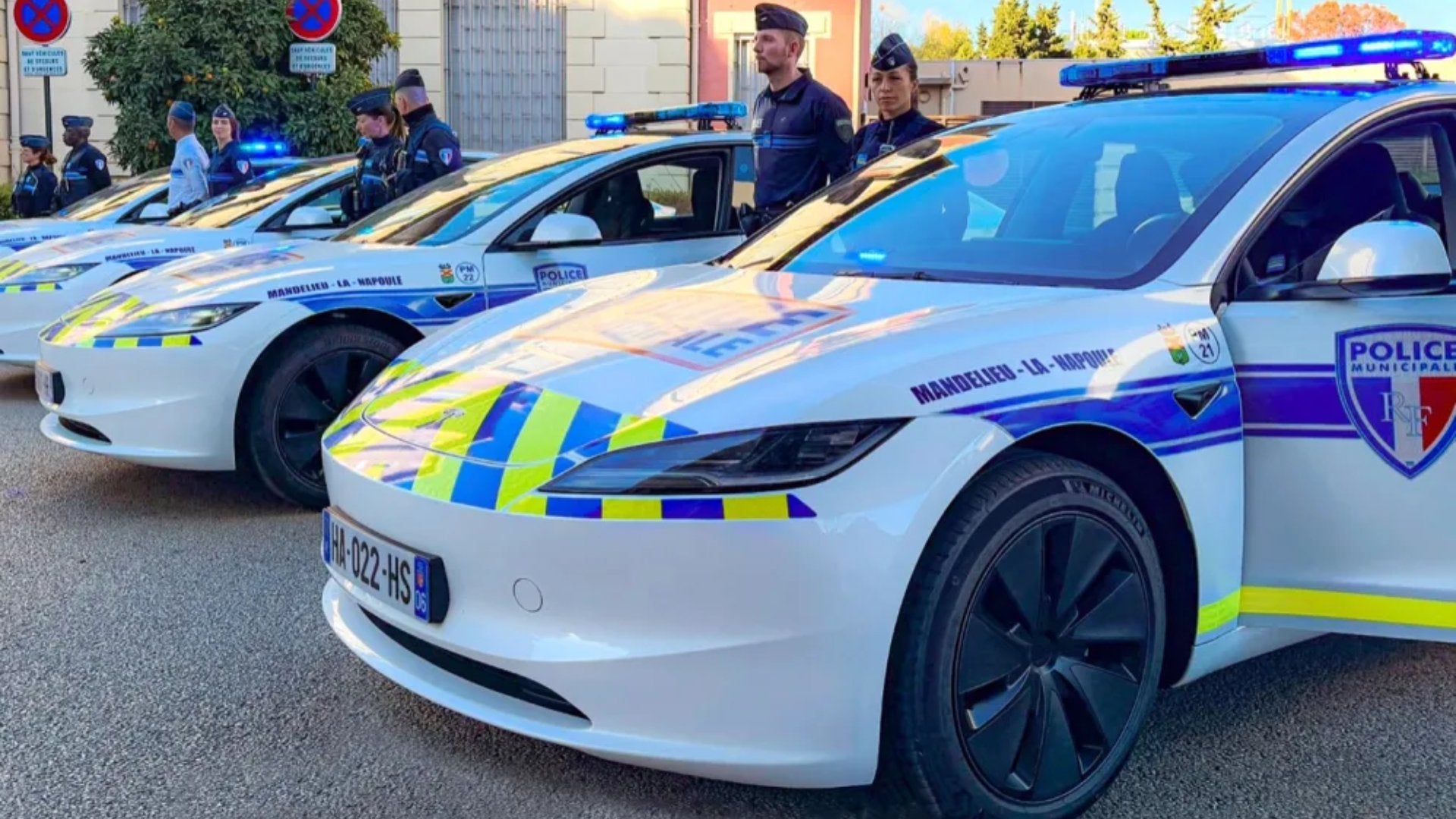 Frankreichs erste Tesla Model 3 Polizeiflotte startet in Mandelieu-LN ...