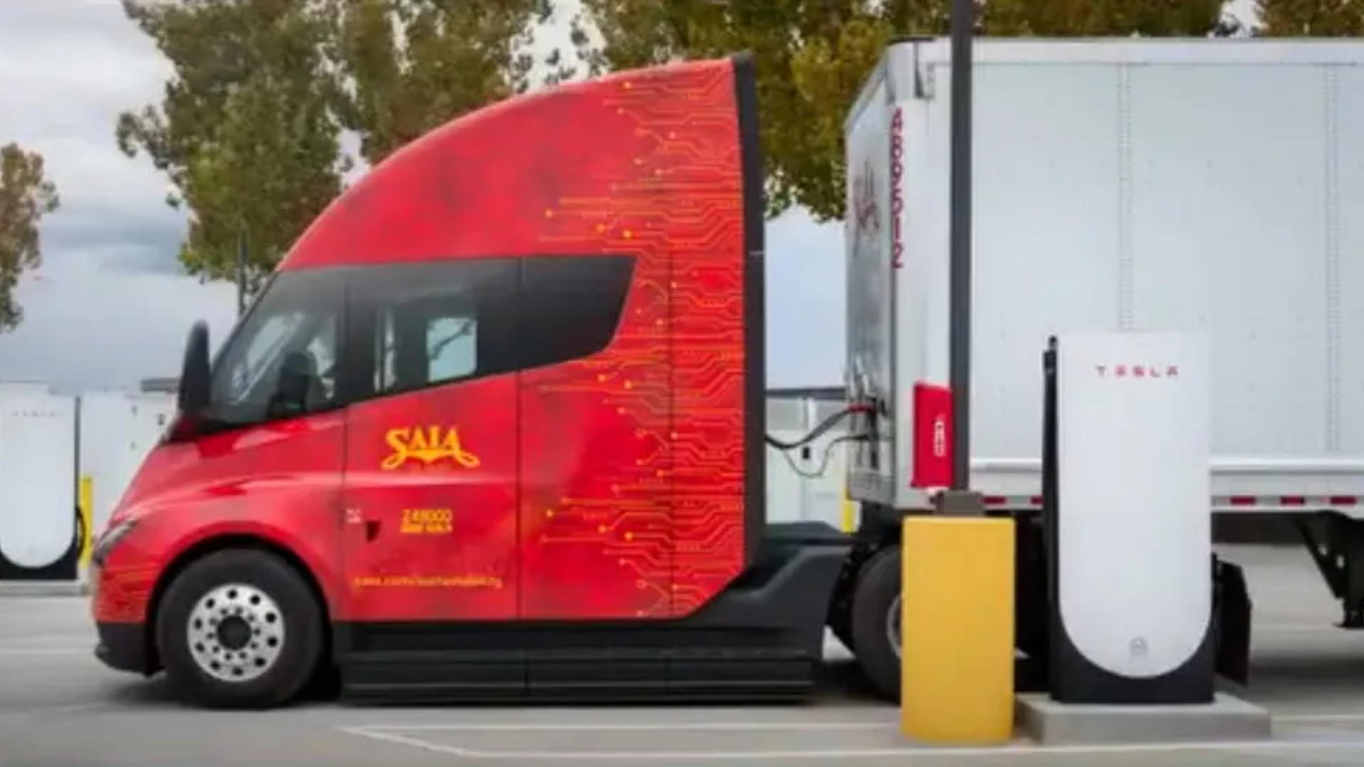 Saia integriert Tesla Semi in die Flotte: Zukunft der Logistik ...