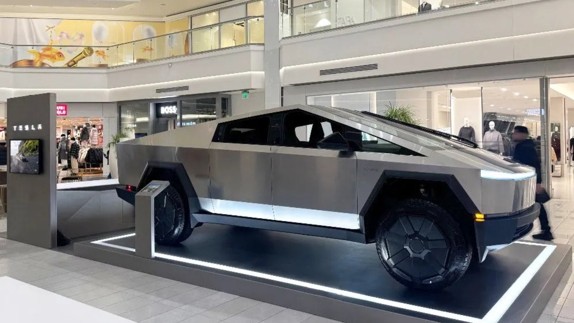 Tesla bringt Pop-up-Stores in US-Einkaufszentren in der Weihnachtszeit ...