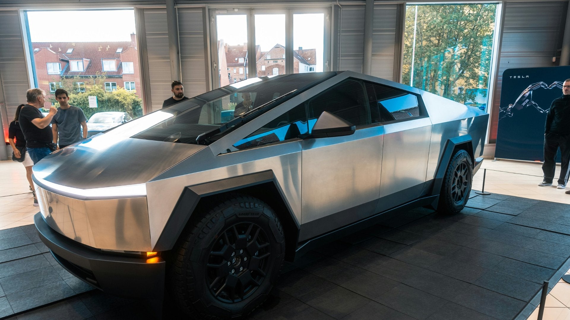 Tesla Cybertruck erreicht Meilenstein: 27.185 verkaufte Einheiten ...