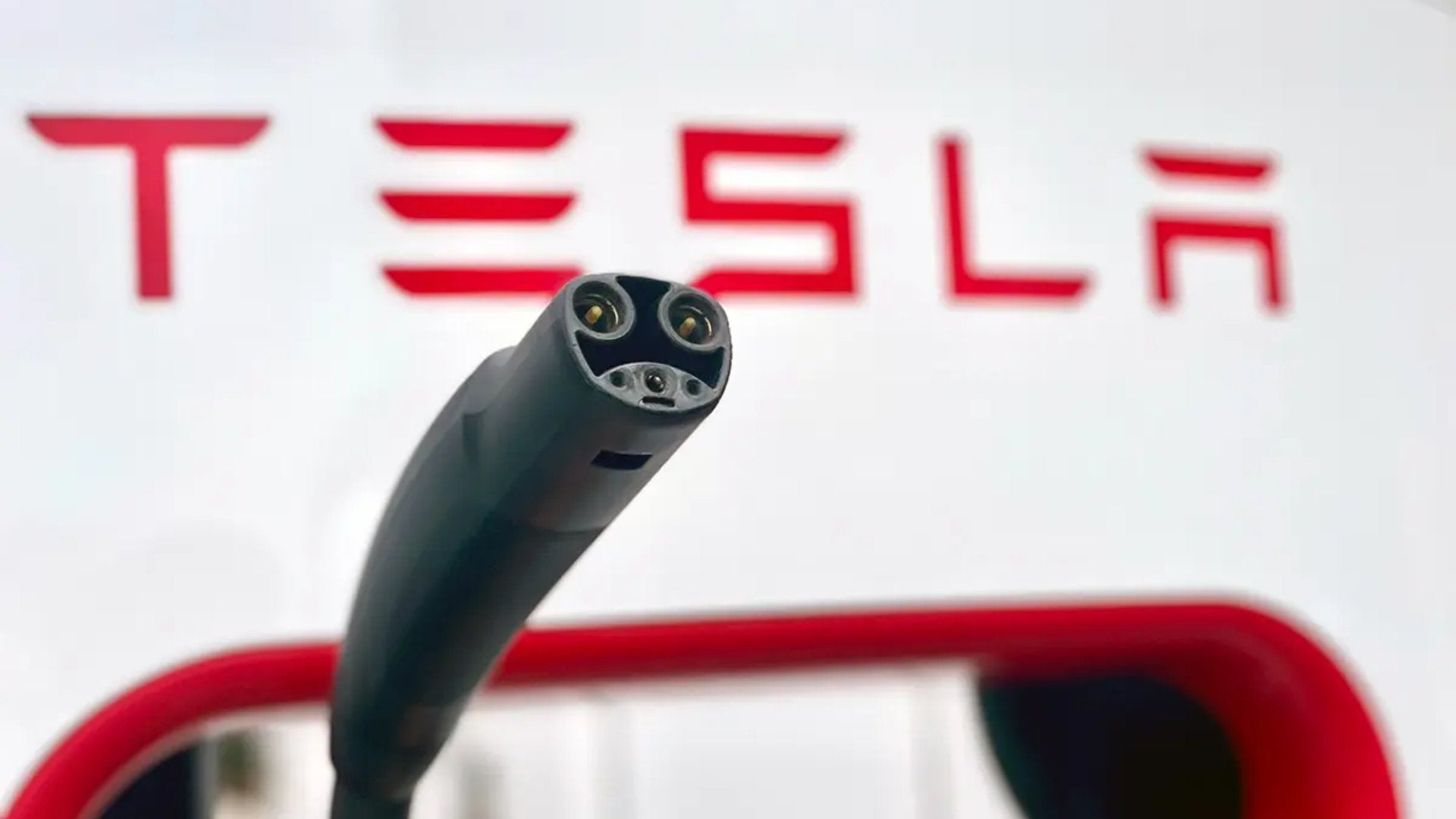 USA: Tesla NACS Plug: Die Revolution der Elektroauto-Ladestationen ...